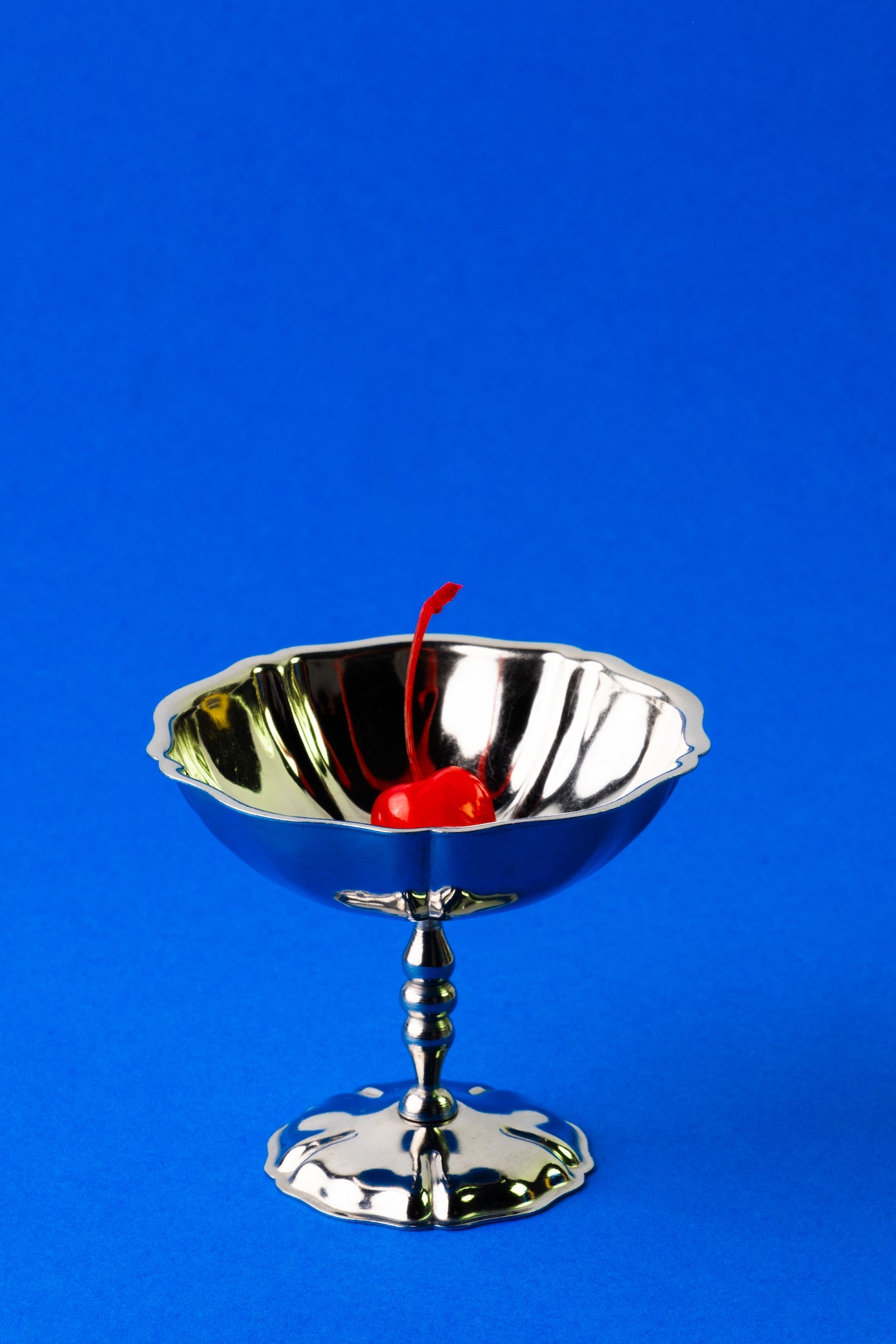 The beauty of stainless steel coupes: timeless elegance in every scoop ...